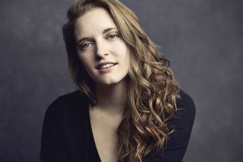 Grad Acting Britian Seibert 20 Cast In Fx Limited Series