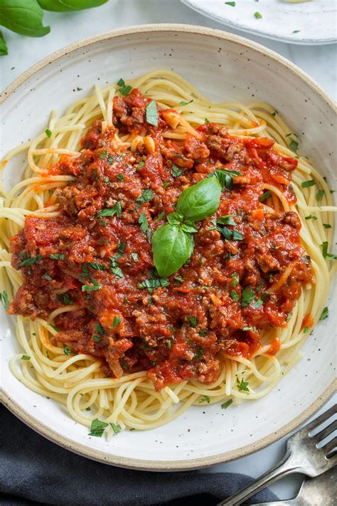 Creating Yummy Homemade Pasta Sauce That Will Impress Your Guests