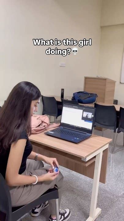 Subscribe For More Coding Tips⬆️yeh Class Me Aise Kya Kar Rahi🤯ai Java Html Cs Python