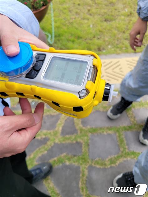 밀양 고교 실험실서 포르말린 누출교사·학생 17명 병원 이송종합