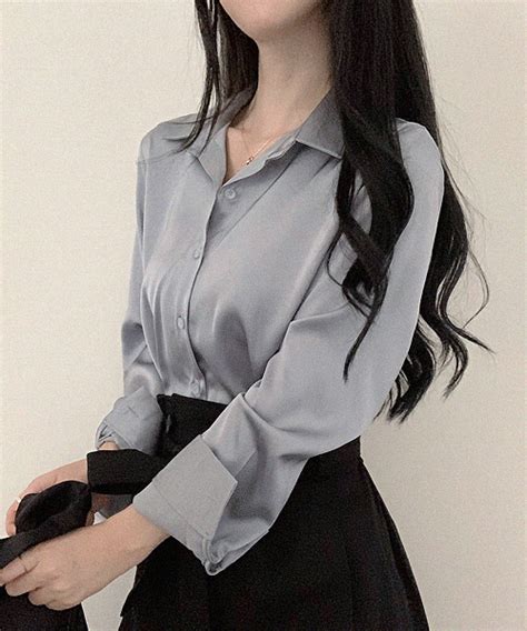 투게더위드미 차르르 소재 고급진 은은한 반짝임 실크 새틴 와이셔츠 기본 이너 긴팔 블라우스 결혼식 하객룩 흰셔츠 셔츠맛집 올드