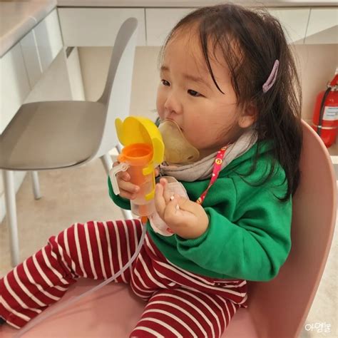 아기 감기와 인후두염 콧물 가래 기침이 굉장하네 네이버 블로그