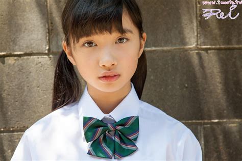 Rei Kuromiya Rasianschoolgirl