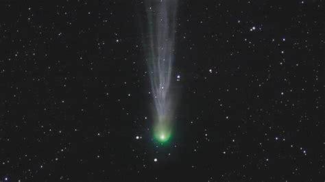 See The ‘devil Comet Before During And After The Total Solar Eclipse Alpha Leaders