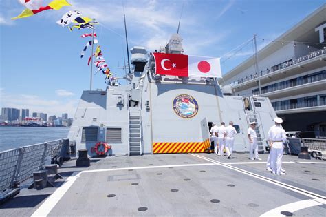 トルコ海軍コルベット艦「クナルアダ」（日本・トルコ外交関係樹立100周年記念）