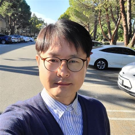 Jin Kim Vice President Sales Marketing Thewavetalk Linkedin