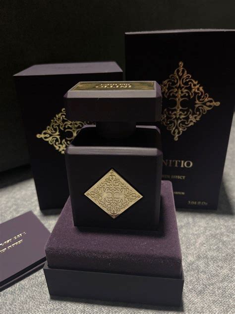Side Effect Initio Parfums Prives Una Fragranza Unisex 2016