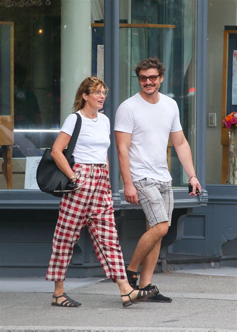 Pin By Stacey Hetherington On Pedro Pascal Pedro Pascal Pedro Celebrity Crush