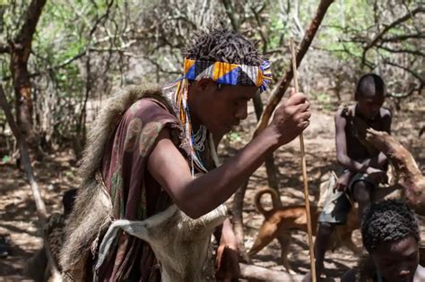 Der Hadza Stamm Jäger Und Sammlerstamm In Tansania