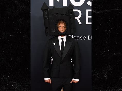 Jaden Smith Wears Bizarre Castle Headwear To Grammys Roasted Online