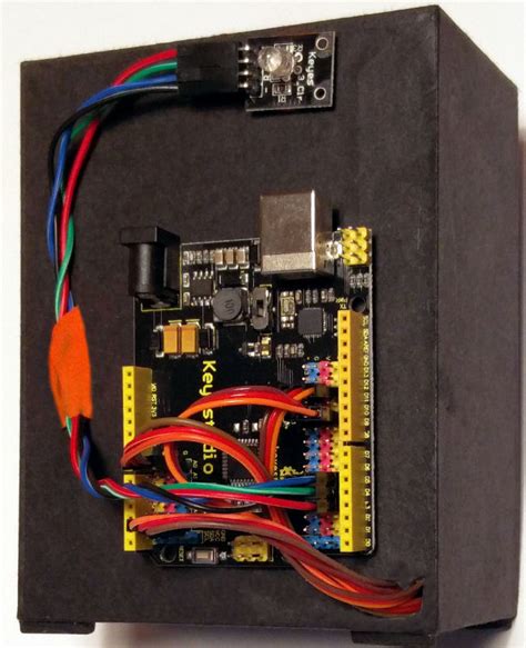 averigua la combinación caja fuerte con arduino y s2aio expeduca