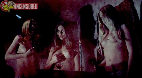 Naked Bonnie Neilson In Cannibal Girls