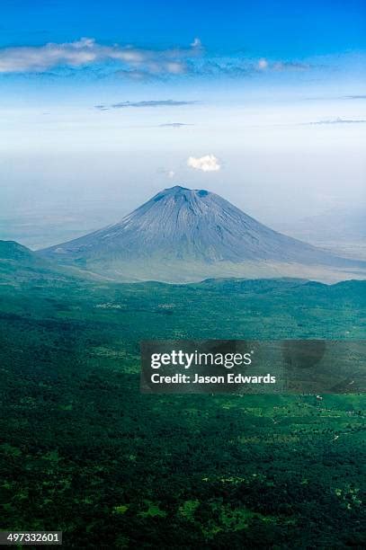 Serengeti Volcanic Grasslands Photos And Premium High Res Pictures