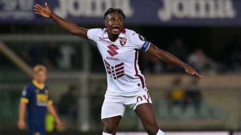 Quando Torna Duvan Zapata Dallinfortunio Rientro Lontano Tempi Di
