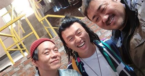 성난황소 마동석 웃어도 카리스마 작렬 폭발적 반응 감사[sns★컷]