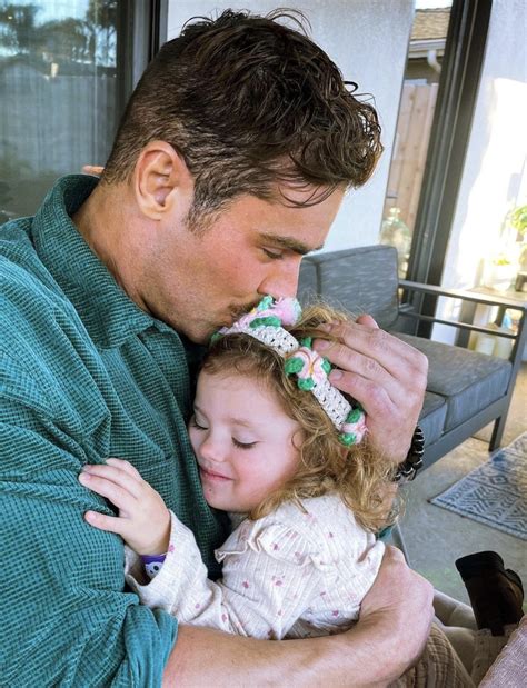 Zac Efron Posts Rare Photo With Younger Siblings Olivia And Henry