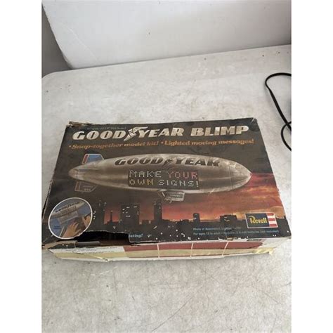 Revell Accents Vintage 975 Goodyear Blimp Snap Together Model Kit By Revell Unfinished