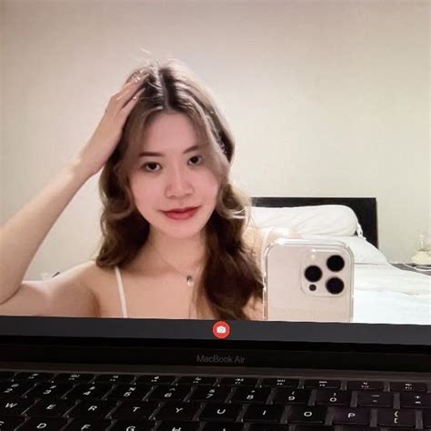 𝓇𝑒𝑔𝒾𝓃𝑒 Regine Loh • Threads Say More