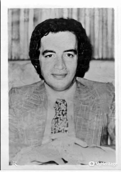 رضا معینی مجری و گوینده رادیو Cinema Quick Save