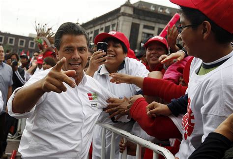 Peña Nieto Lucha Contra Su Imagen De Frivolidad Rtvees