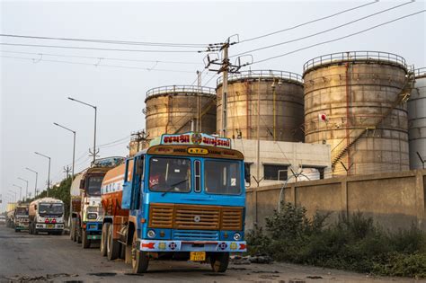 Төлбөрийн асуудлаас болж ОХУ аас БНЭУ ын импортолдог газрын тосны