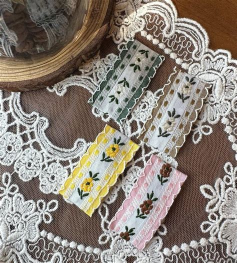 들꽃 자수 똑딱핀 4개세트 여아헤어핀 세컨웨어헬로마켓 들꽃 자수 똑딱핀 4개세트 여아헤어핀 세컨웨어헬로마켓