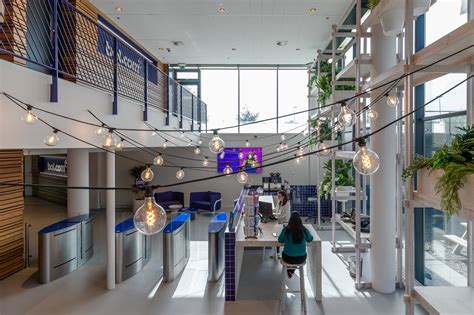 Van Ontwerp Tot Oplevering Equans Verbouwde Twee Kantoortorens Voor Equans