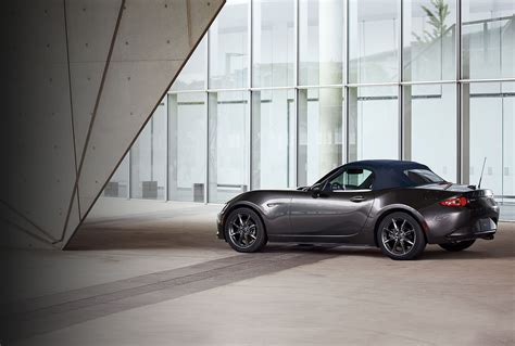 Véhicules Mazda Vus Berlines Modèles à Hayon Et VÉ Mazda Canada