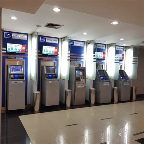 Transaksi Bca 90 Dilakukan Lewat Mobile Dan Internet Banking Pustakalewi News