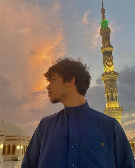 Lirik Dan Makna Lagu Rasool Allah Harris J Penghormatan Pada