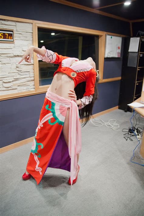 Sunny Lins Boa Hancock Cosplay Unbearably Sexy Sankaku Complex