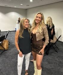 INSTA Paige Spiranac Cleavage 8 18 2024 Phun Org Forum