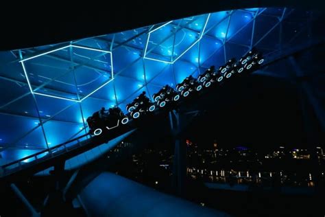 new tron lightcycle run will offer a standby queue beginning