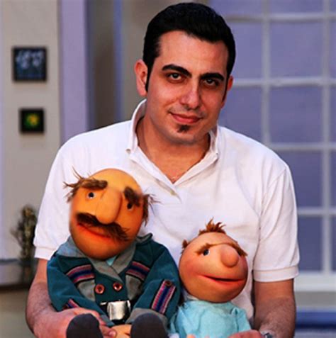 محمد لقمانیان عزیز صدا پیشه بچه فامیل و عروسک گردان فامی عکس ویسگون