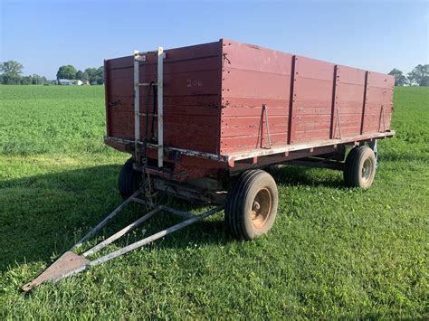 14ft Hydaulic Dump Wagon Wilson National