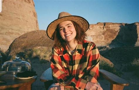 Zoey Via Ig🍃🍷 Rzoeydeutch