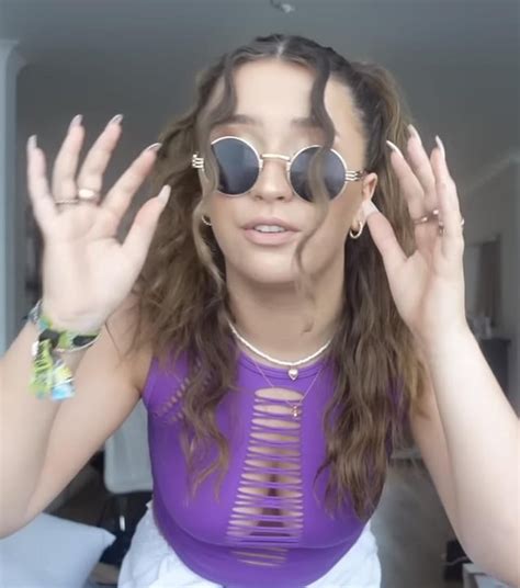 Bambinobecky 👀 : r/sidegirlies