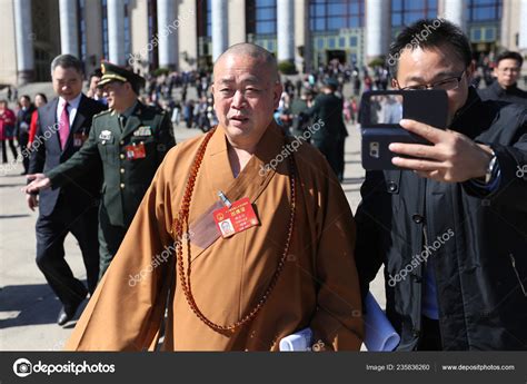 Shi Yongxin Abbot Shaolin Temple Arrives Great Hall People Attend