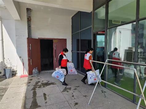 淮安市 爱心洗衣坊 服务暖心房江苏省红十字会