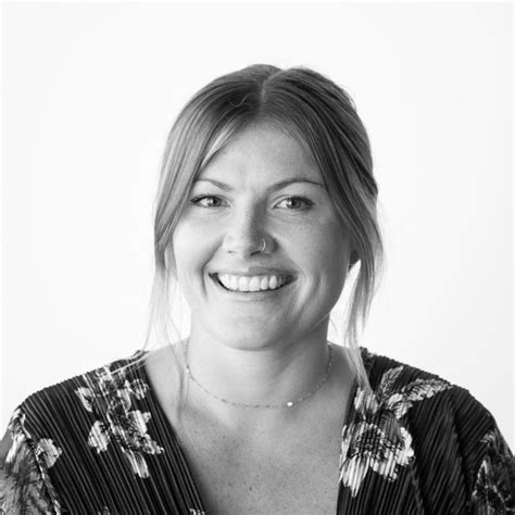 Julia Hassells Instagram Twitter And Facebook On Idcrawl