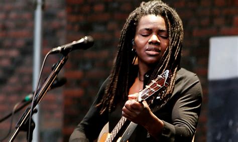 Tracy Chapman Net Worth, Age, Height, Weight, Career, And More - NetworthRises