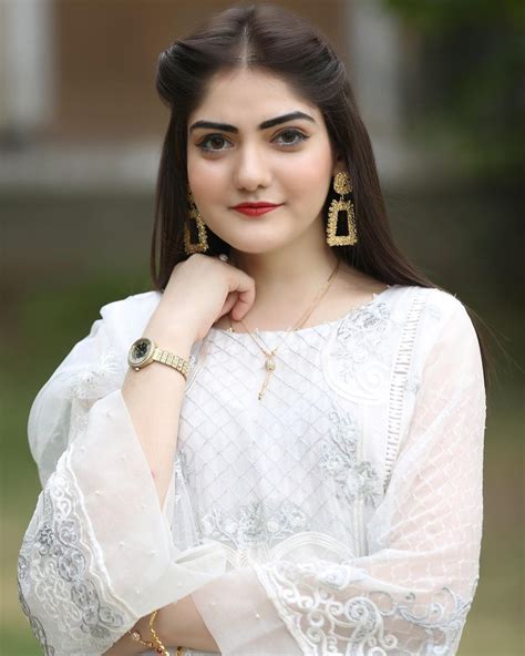 Gul Panra Sms