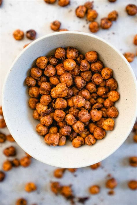 Easy Roasted Crispy Chickpeas