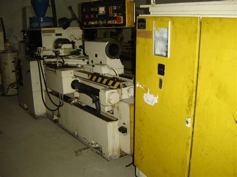 Gear Hob Relieving Lathe Wmw 250 4 Grinding Attachment Hob Relieving Lathe Manufacturer From Vasai
