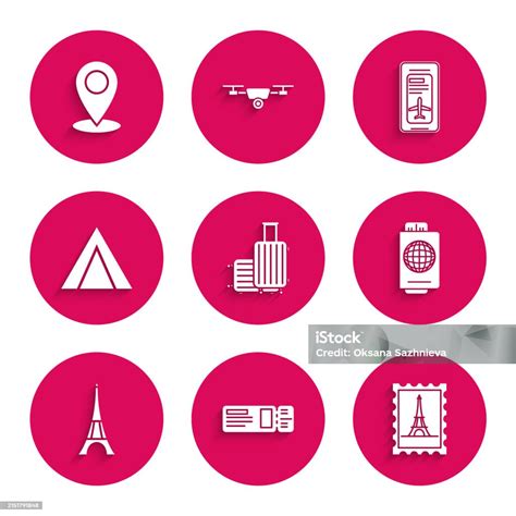 여행용 여행 가방 여행 티켓 우표와 에펠탑 여권 관광 텐트 스마트폰 전자 탑승권 항공사 및 지도 핀 아이콘 세트 벡터 Brand Name Smart Phone에 대한 스톡
