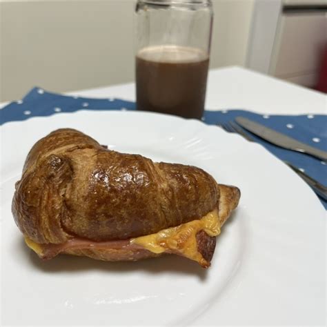 짹짹 추천템🐥 햄치즈 크루아상 샌드위치 신세계푸드 아침 간식 음식 추천 연말음식 추천 조리 솔직후기