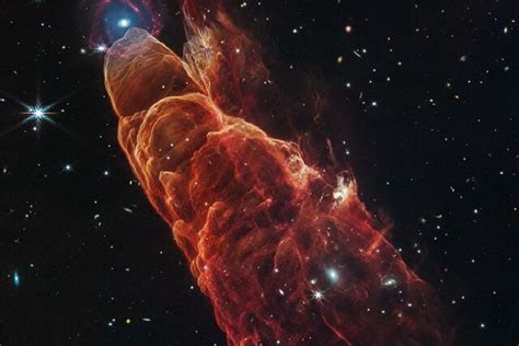 عکس تلسکوپ فضایی جیمز وب از یک فوران میان‌ستاره‌ای