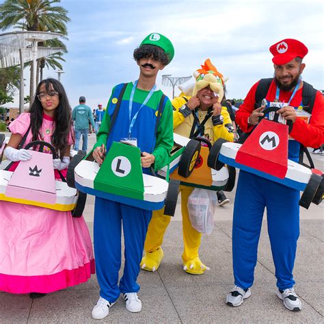 Funny Group Movie Costumes