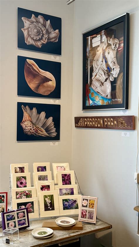 Exhibits Hull Artists