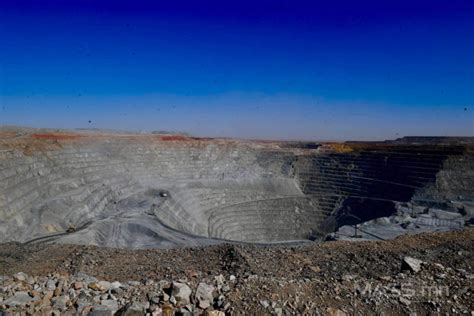 Оюу толгойн гүний уурхайн олборлолт эхэлж Монгол улс зэсийн гол өрсөлдөгч улсын нэг болж байна